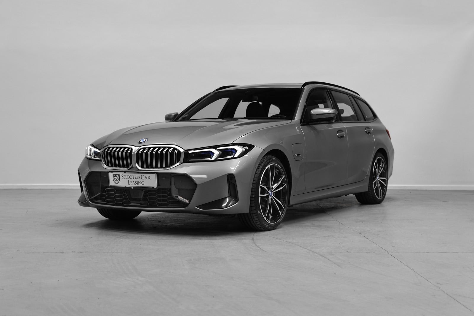 BMW 330e 2,0 Touring M-Sport aut. | Selected Car Leasing