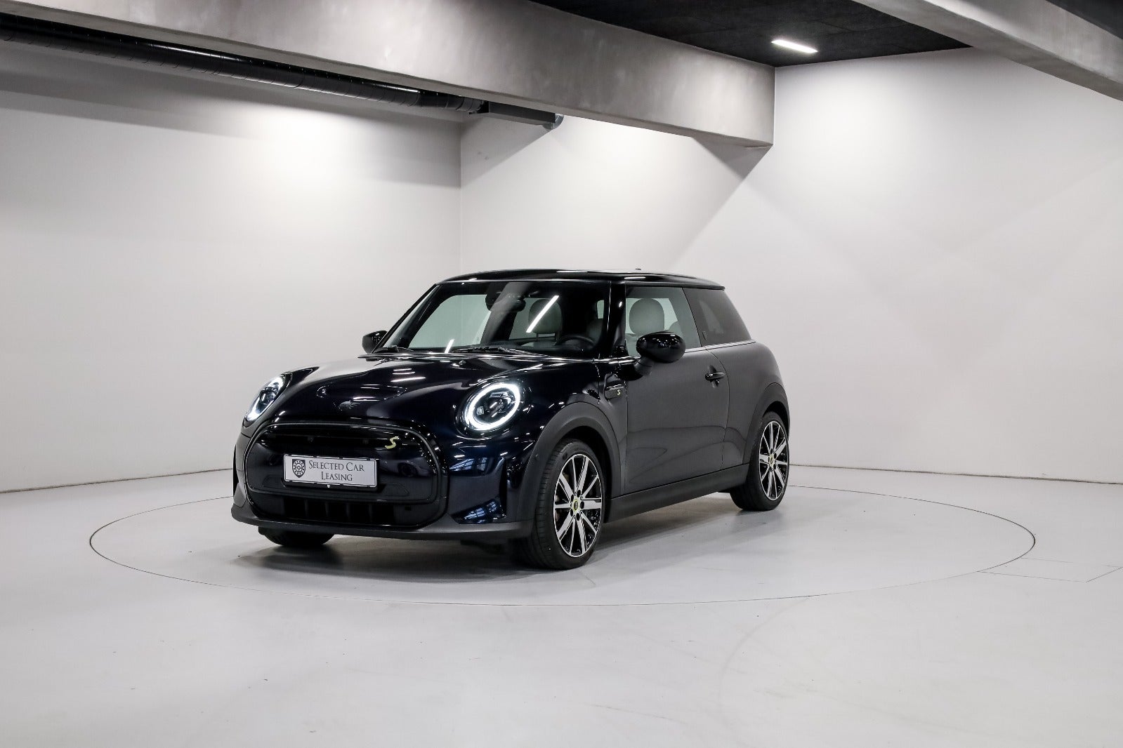 Leasing A Mini Cooper Car